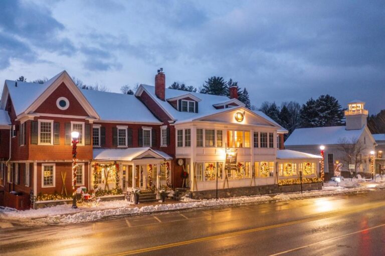 Where to Stay in Stowe Vermont: The Best Hotels & Areas in 2026 - Girl ...