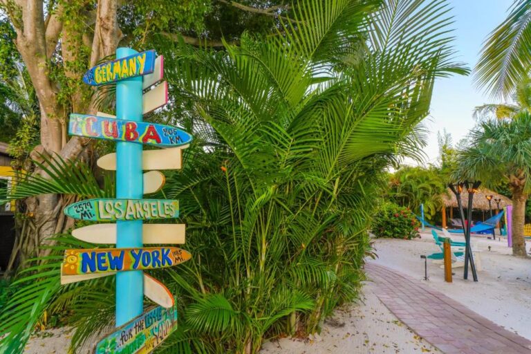 Where to Stay in Siesta Key Florida: 14 Best Hotels & Areas - Girl on a ...